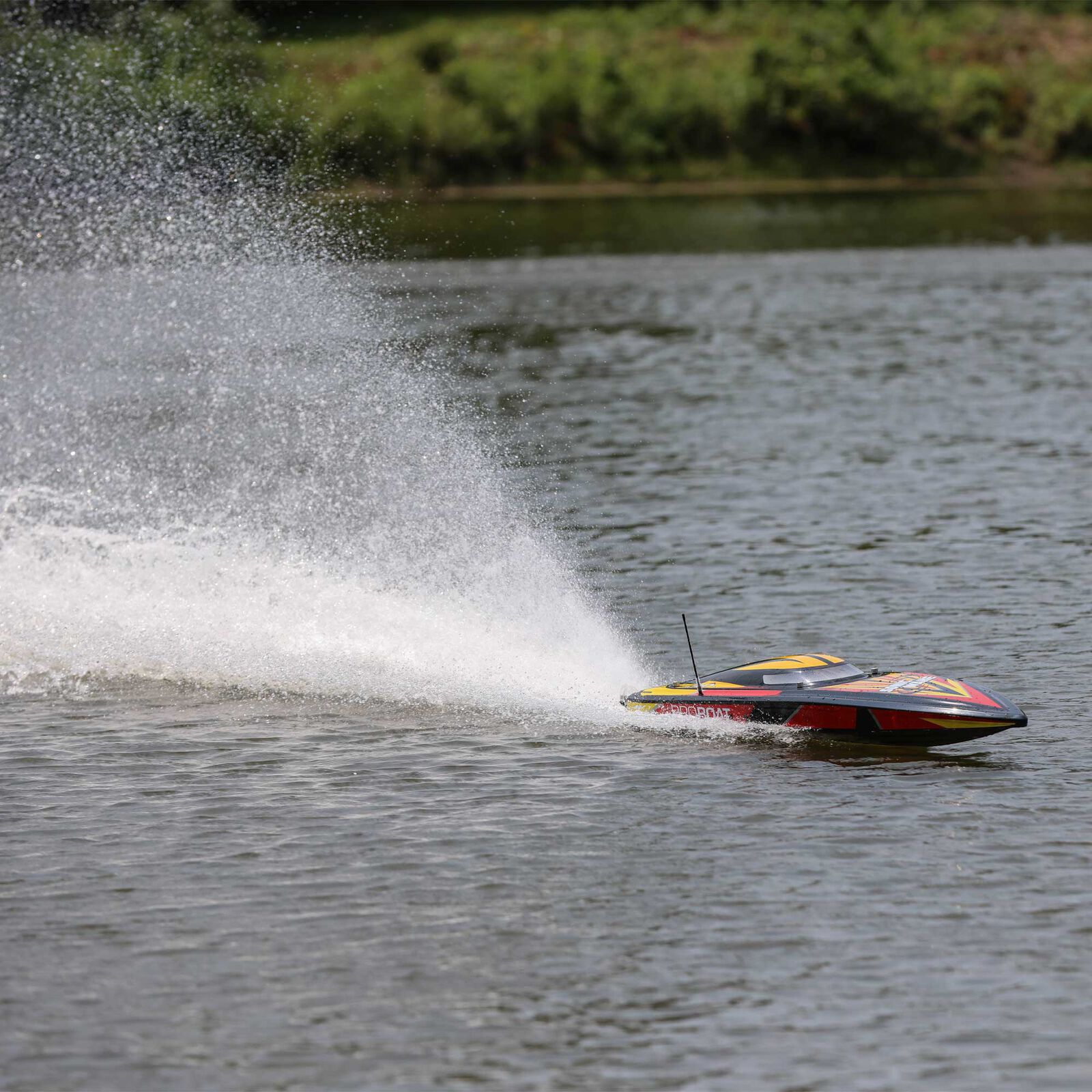 Sonicwake V2 36" Self-Righting Brushless Deep-V RTR, Black | Pro Boat