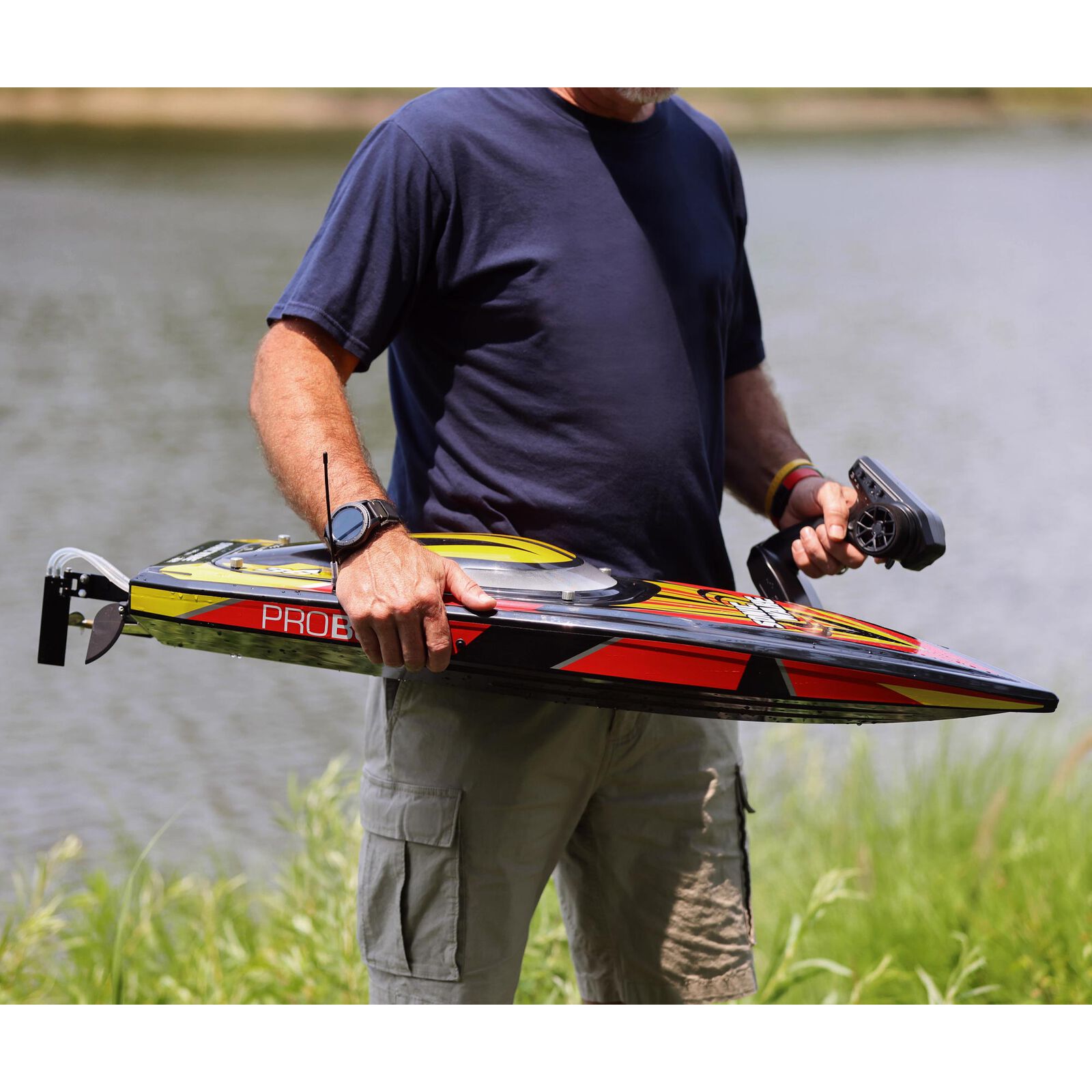 Sonicwake V2 36" Self-Righting Brushless Deep-V RTR, Black | Pro Boat