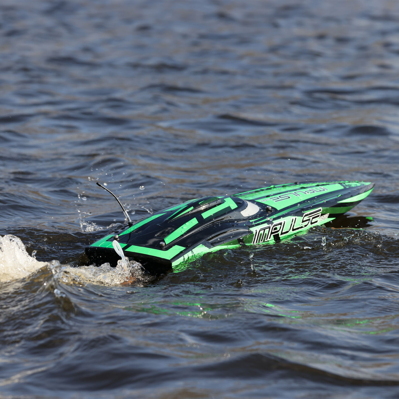 Impulse 32" Brushless Deep-V RTR with Smart, Black/Green | Pro Boat