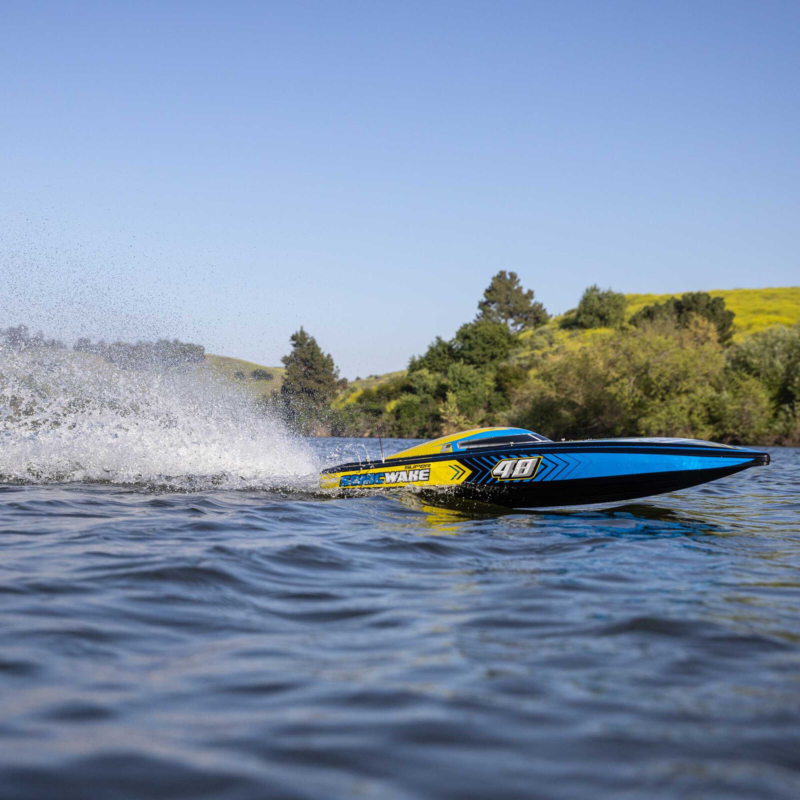 Super Sonicwake 48" 8S Self-Righting Brushless Deep-V RTR | Pro Boat