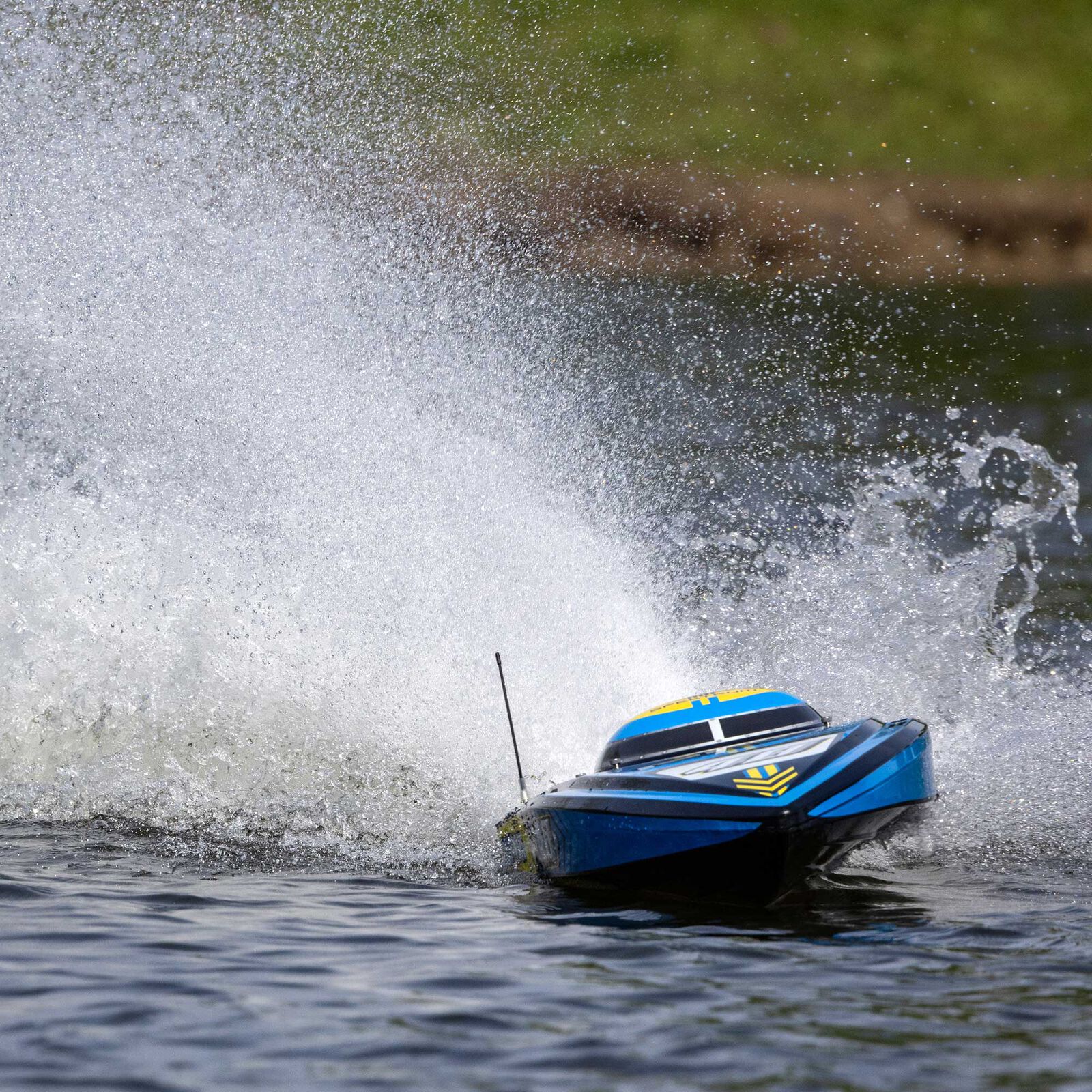 Super Sonicwake 48" 8S Self-Righting Brushless Deep-V RTR | Pro Boat